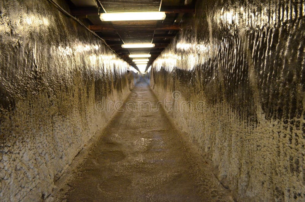 Salt quarry corridor editorial photography. Image of exploration - 59569732