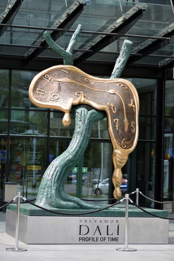 Salvador Dali Sculpture Profile of Time Editorial Image - Image of ...