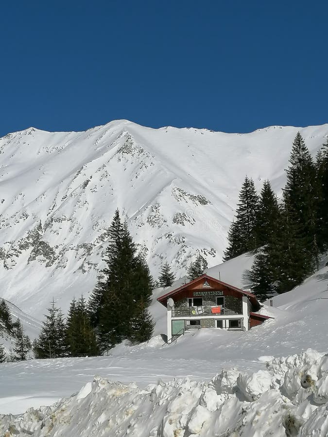 The Salvamont Building on Transfagarasan Editorial Photography - Image ...