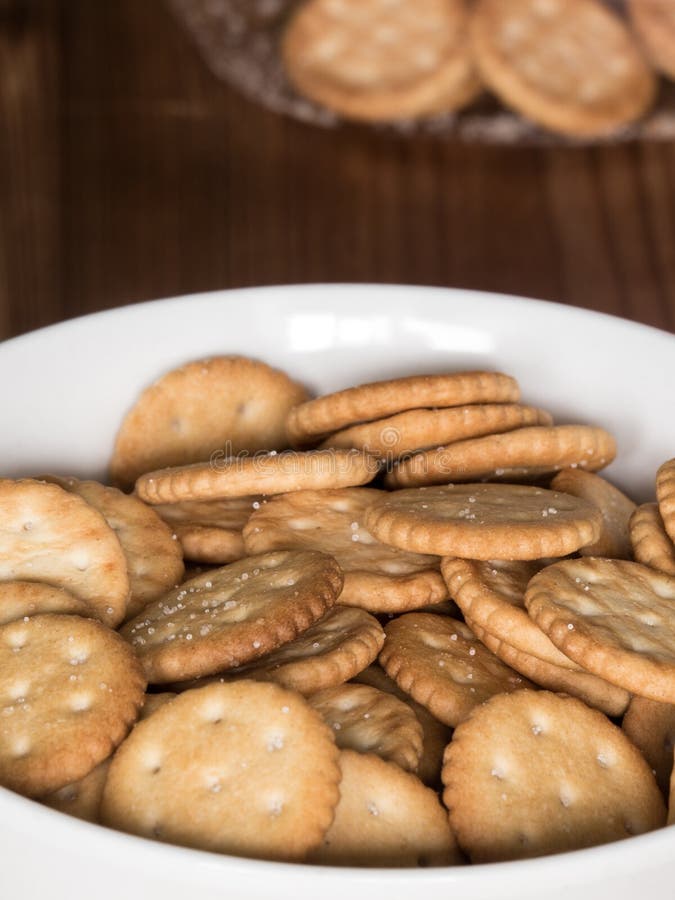 Runde Cracker stockbild. Bild von köstlich, nahaufnahme - 6303593