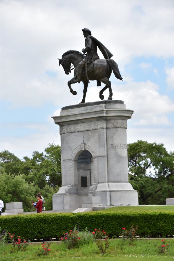 Sam Houston Monument at Hermann Park in Houston, Texas Editorial Stock ...