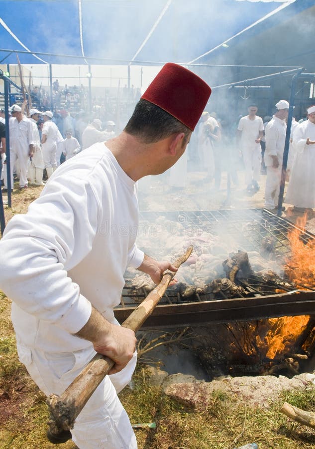 Samaritan Passover Sacrifice Editorial Photography - Image of ancient ...