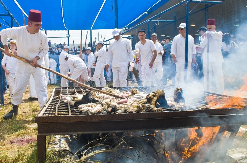 Samaritan Passover Sacrifice Editorial Stock Image - Image of ...
