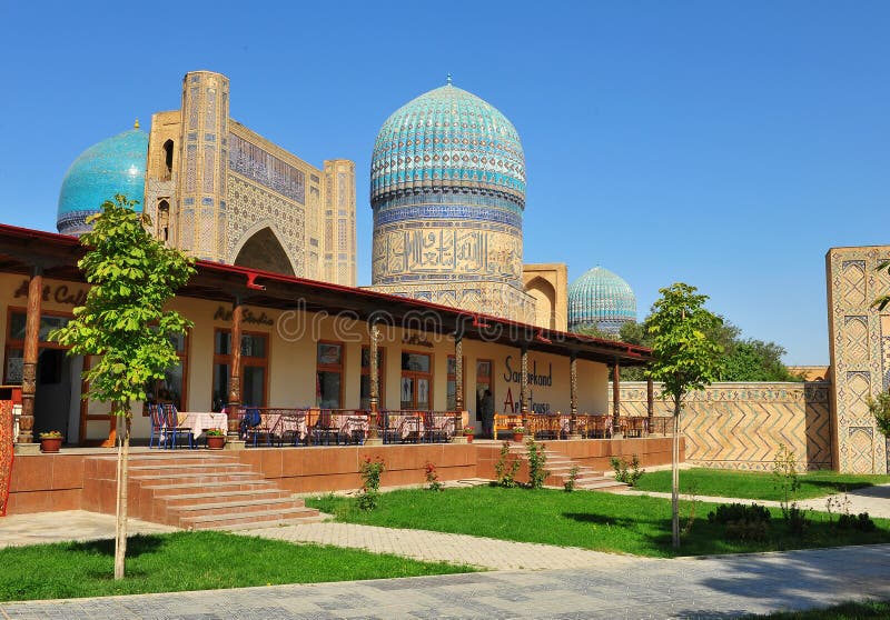 Samarkand: Bibi Khanym Mosque Editorial Photo - Image of ornament, bibi ...
