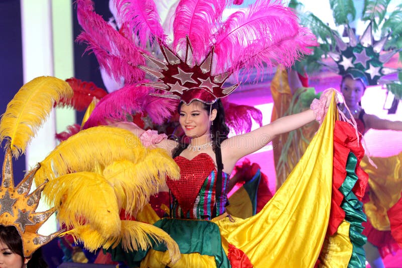 SAMBA DANCE CARIVAL FESTIVAL Editorial Stock Image - Image of festival ...