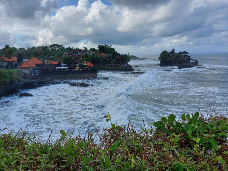 The Same White Waves and Clouds between the Sky and the Earth at Tanah ...