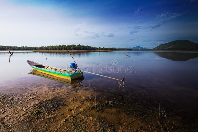 Sampan Stock Photos - Download 1,721 Royalty Free Photos