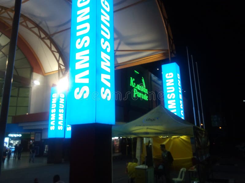 Samsung banner editorial stock image. Image of samsung - 137679999