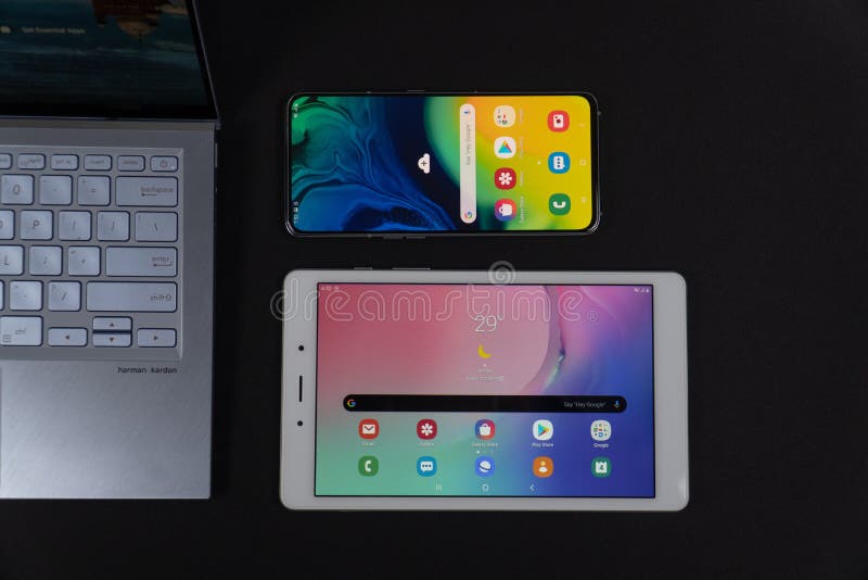 Samsung Galaxy Tab a 8.0 editorial photo. Image of communication ...