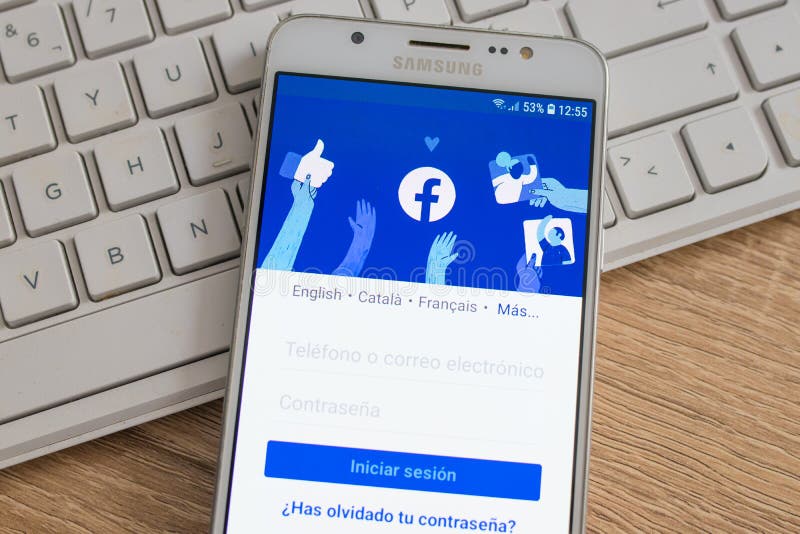 Samsung Phone Screen with Facebook Application on Android System ...