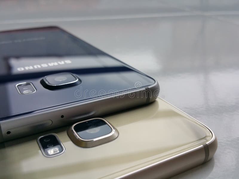 Samsung smart phone editorial image. Image of design - 110315675