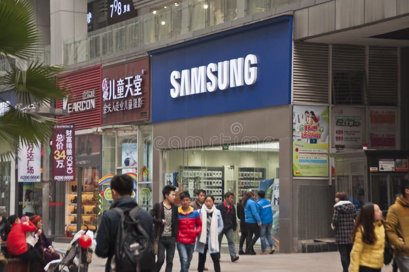 SAMSUNG store editorial photo. Image of computer, buyers - 38260966