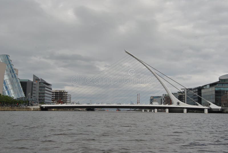 Samuel Beckett Bridge editorial stock photo. Image of background - 88738483