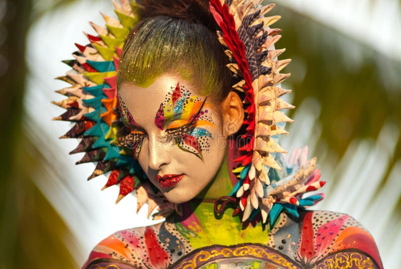 Samui body painting editorial photo. Image of female - 19324691