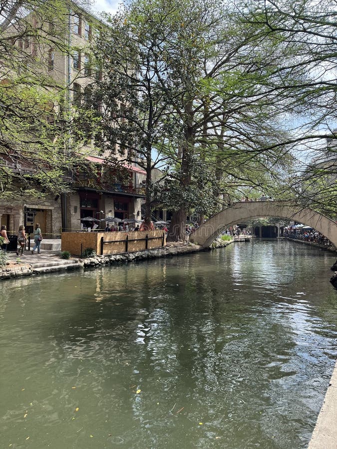 San Antonio River Walk editorial stock photo. Image of bars - 274666203