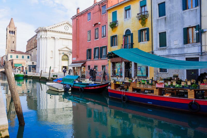 San Barnaba, Venedig redaktionell arkivfoto. Bild av italy - 50734968