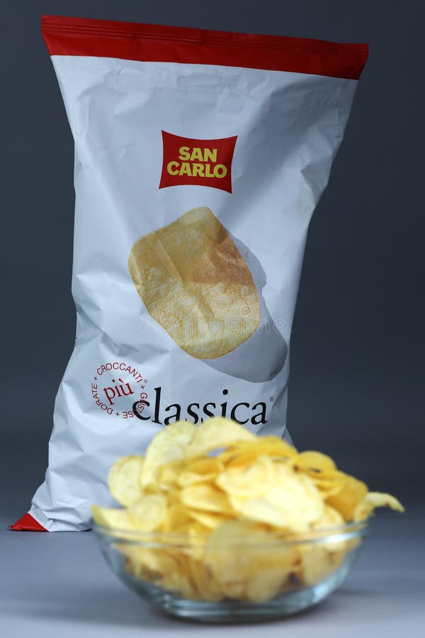 San Carlo, Patatine Fritte Italiane, Isolate Immagine Stock Editoriale ...