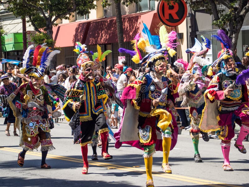San 2014 Francisco Carnaval Grand Parade Photo éditorial - Image du ...