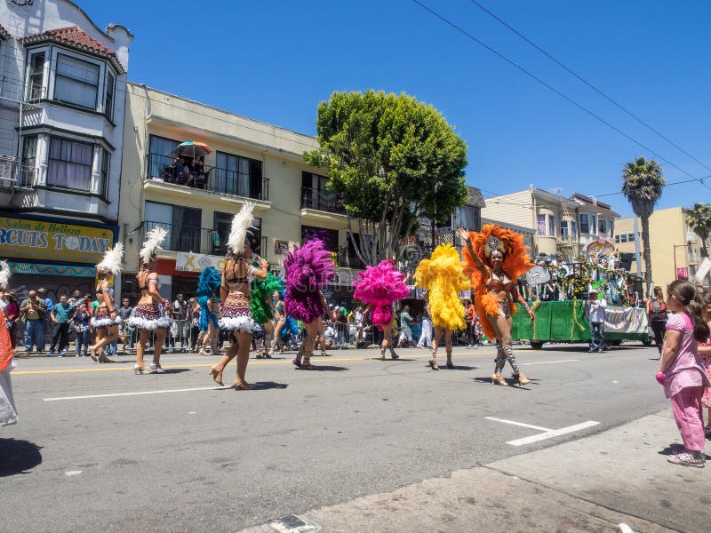 2014 San Francisco Carnaval Grand Parade Redactionele Stock Foto ...