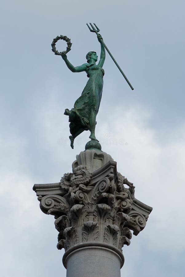 San Francisco - Union Square Monument Stock Photo - Image of figure ...