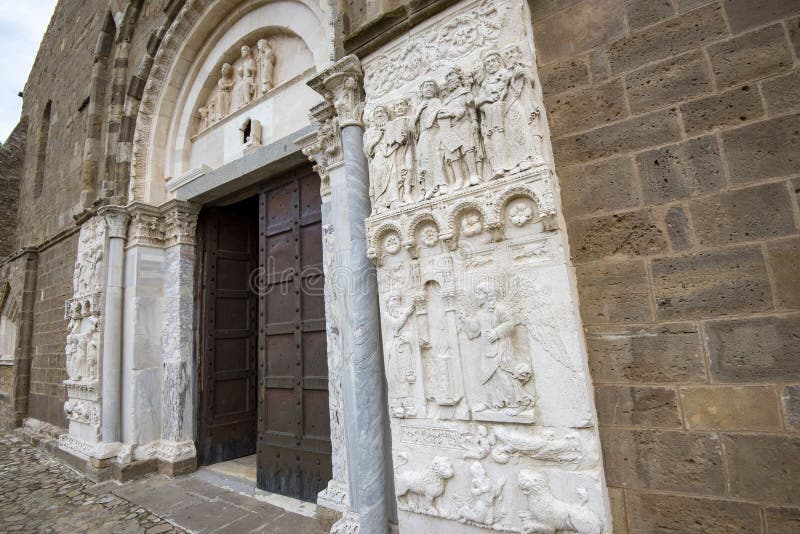 San Giovanni in Venere Abbey Stock Photo - Image of summer, hall: 284849290