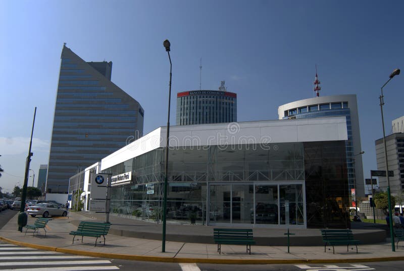 San Isidro Lima Peru Edificios Modernos Y Bancos Peru Foto de archivo ...