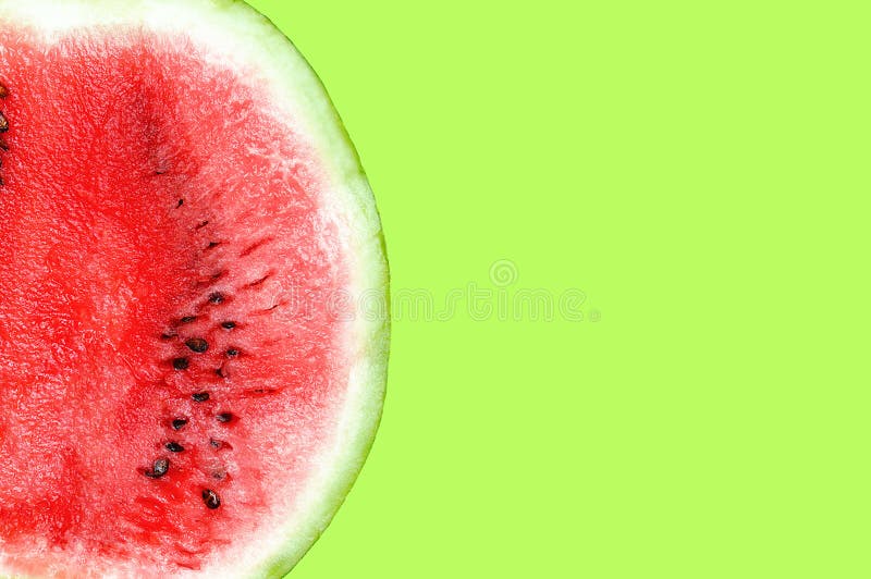 Sandía partida en dos foto de archivo. Imagen de coma - 7000852