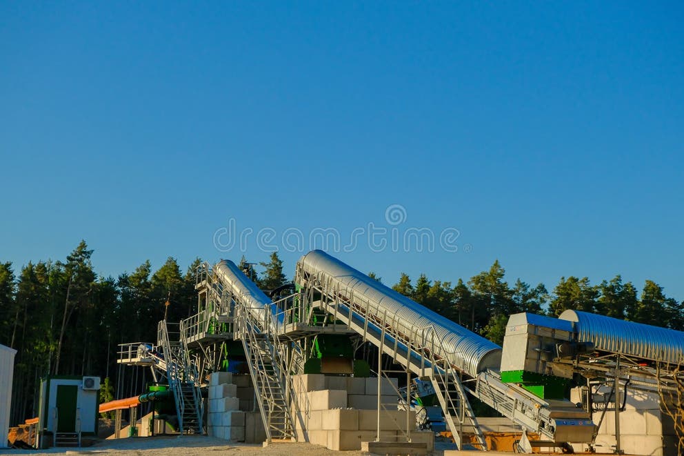 Sand Mining.Industrial Equipment for Sand Mining.Equipment for ...