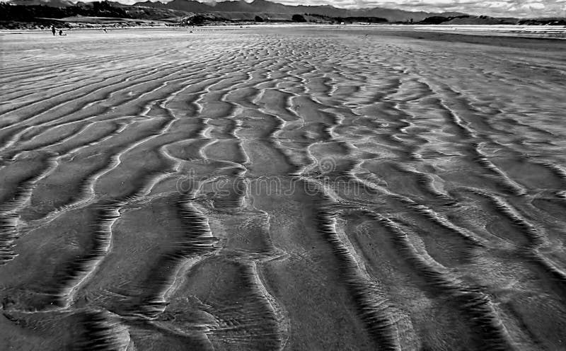 Sand Patterns. Picture Image: 84945928