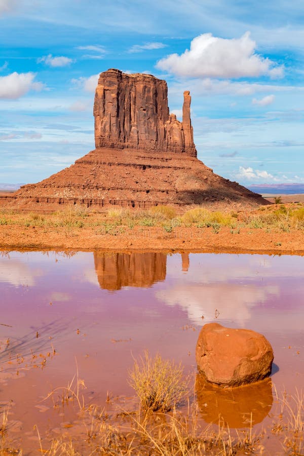 Sand Stone Monuments in Arizona Stock Image - Image of pole, nature ...