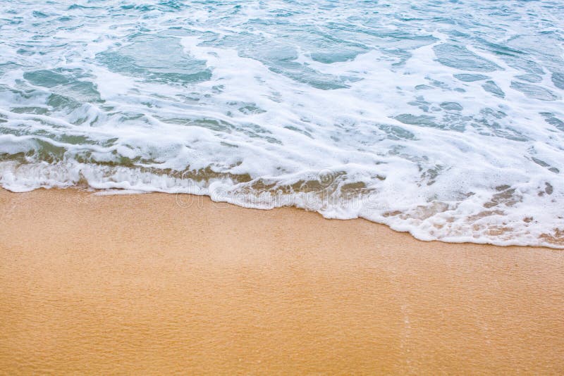 Sand und Wasser stockbild. Bild von outdoor, warm, wasser - 3057071