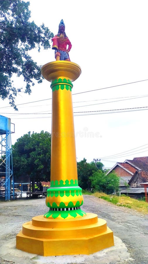 Sandur Manduro Mask Monument Stock Image - Image of jawa, manduro ...