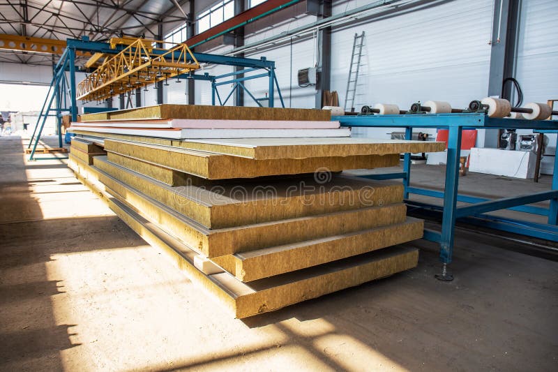 Sandwich Panel Factory Workshop with Pack of Ready Sheets for Building ...