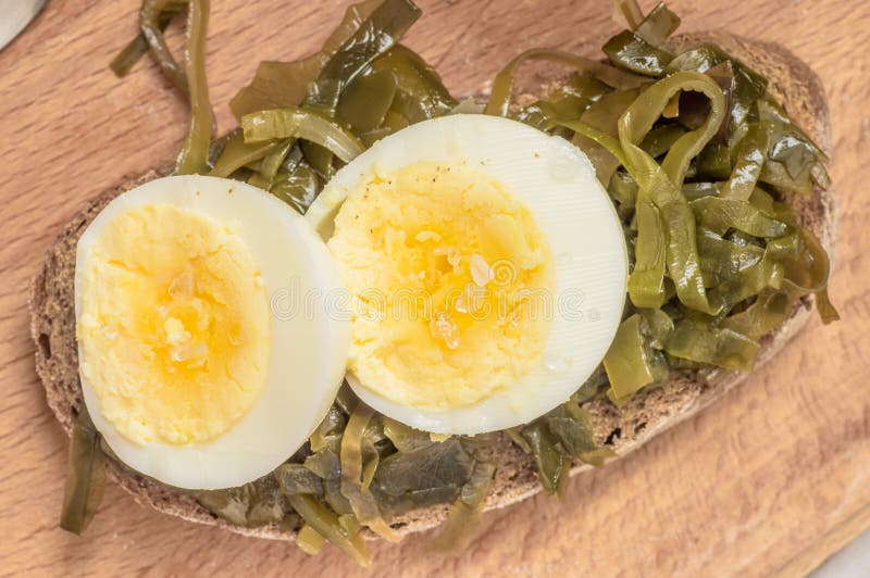 Sandwich with Seaweed and Egg Stock Image - Image of breakfast, green ...