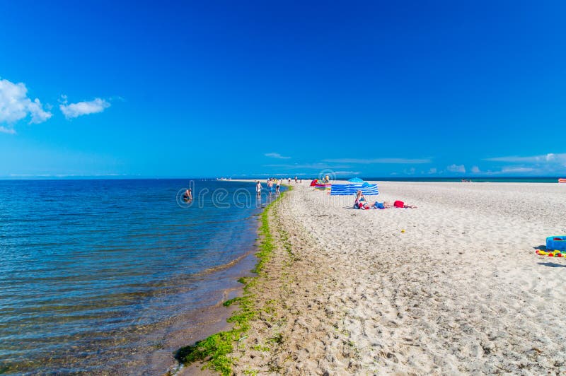Sandy Beach on Rewa Peninsula. Editorial Photography - Image of sand ...