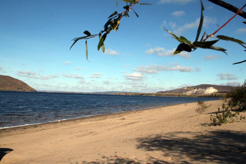 Sandy-Strand Im Samara, Russland Stockbild - Bild von wolga ...