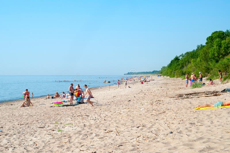 Sandy-Strand in Klaipeda, Litauen Redaktionelles Stockfotografie - Bild ...