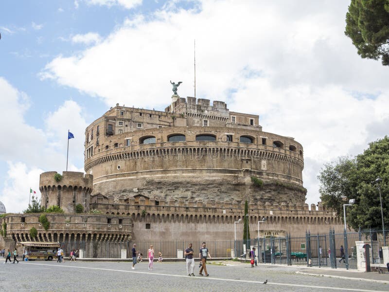 Sant Angelo Castle, Rome editorial photo. Image of castle - 42645346