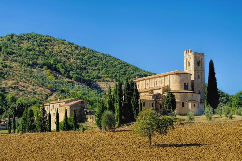 Abbaye De Sant Antimo Dans Montalcino Photo stock - Image du repère ...