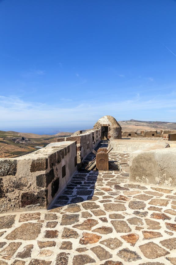 Santa Barbara Castle stock afbeelding. Image of spaans - 36003265