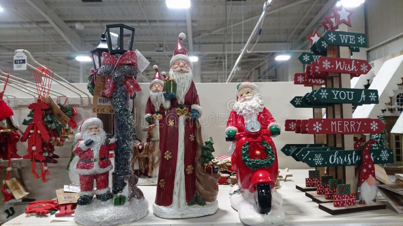 Santa Claus Figures on Display Editorial Stock Image - Image of ...