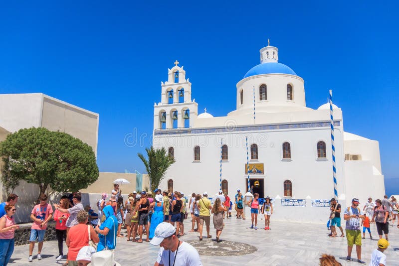 Santorini Oia square editorial photography. Image of column - 51065317