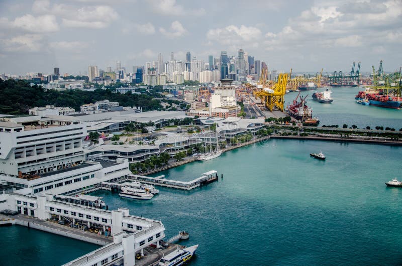 Santosa photo éditorial. Image du central, horizontal - 29419251