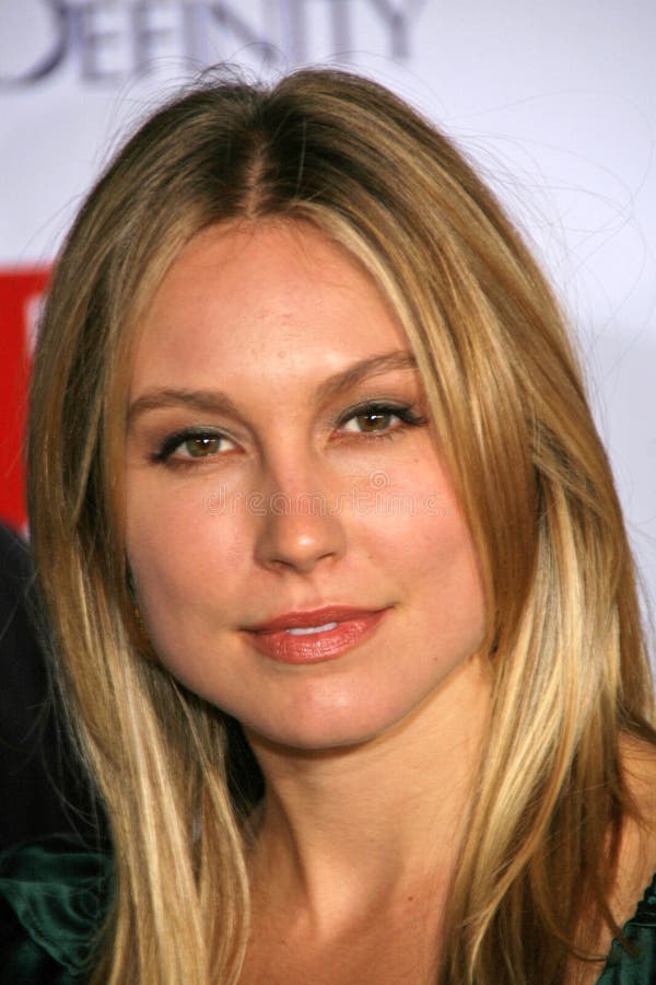 Sarah Carter editorial stock image. Image of studios - 35519049