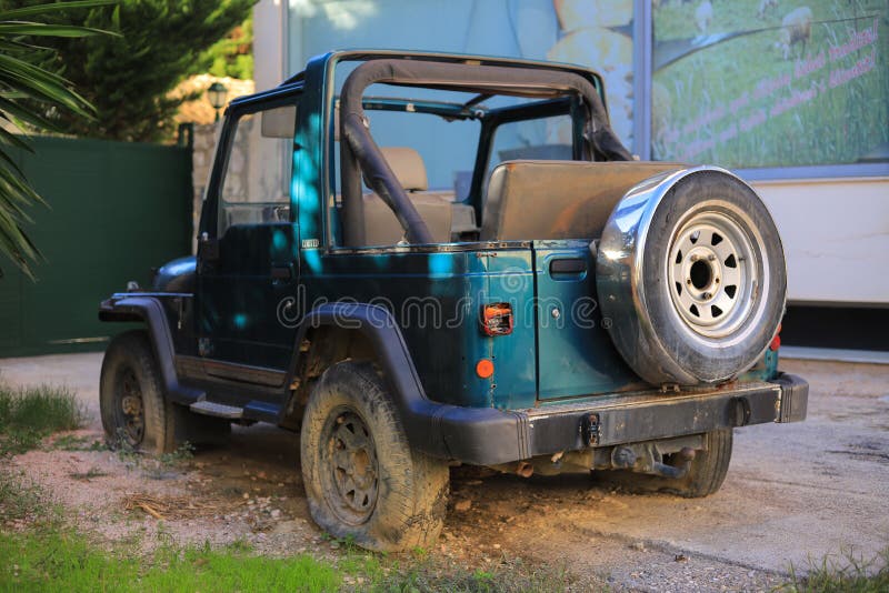 507 Broken Jeep Stock Photos - Free & Royalty-Free Stock Photos from ...