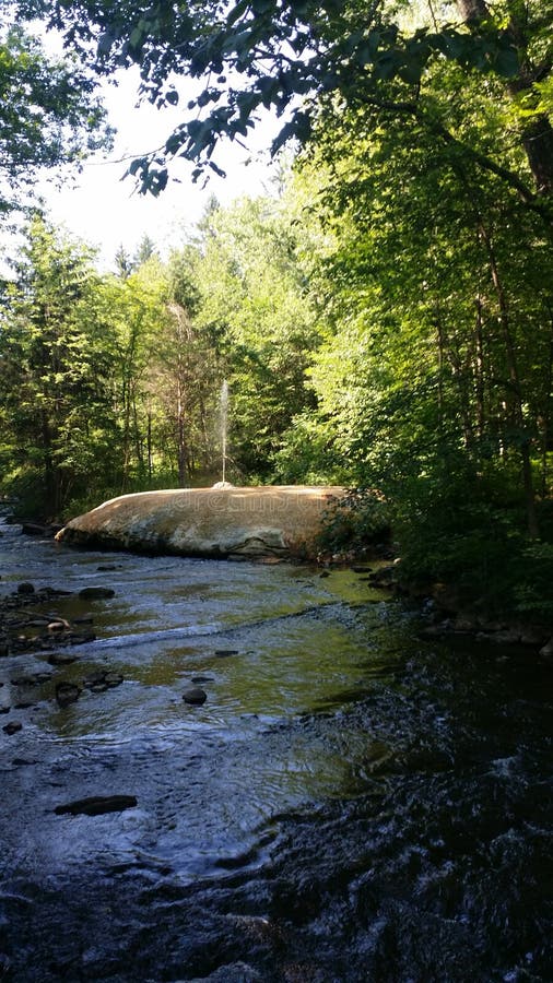 Saratoga Springs Ny editorial stock image. Image of spring - 57288024