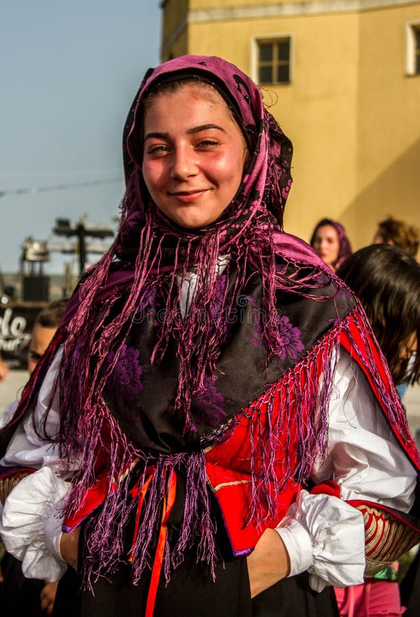 Sardinian Group Dance with Typical Clothes and Folklore Editorial Photo ...