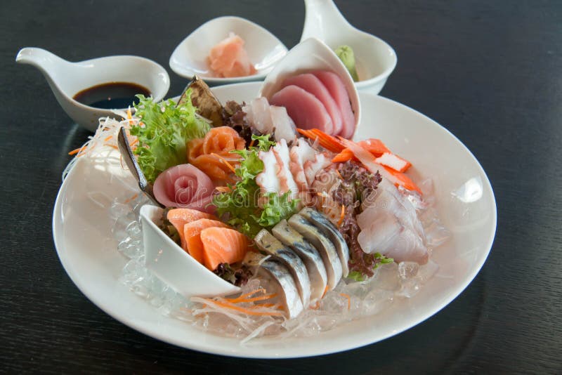 Sashimi Served on Ice in Big Plate Stock Image - Image of salmon, tasty ...