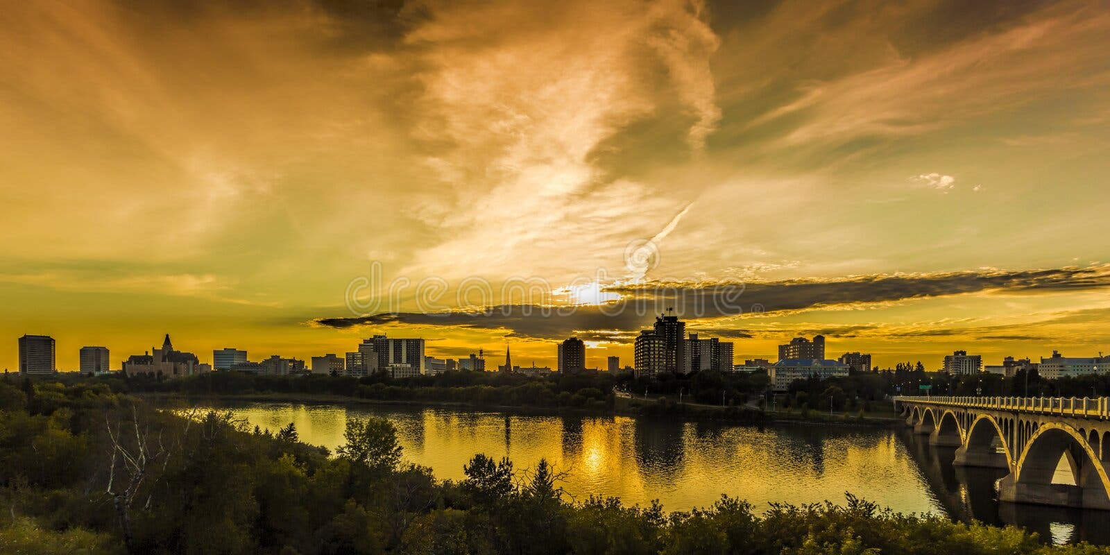 Saskatoon Skyline stock photo. Image of skyline, panorama - 33863160