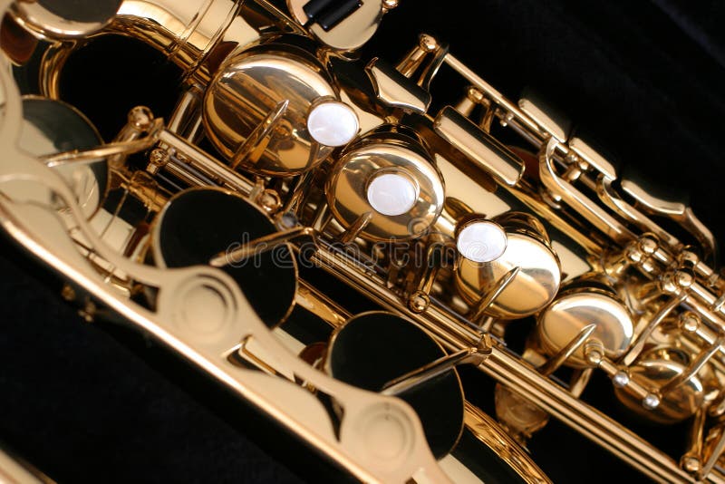 Sassofono fotografia stock. Immagine di corno, ottone, suono - 961256
